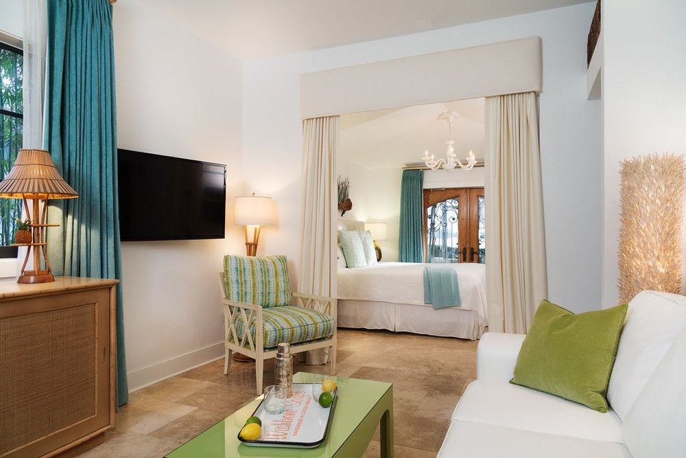 Black Dolphin Inn | Official Website, Best Rates | 916 S Riverside ...