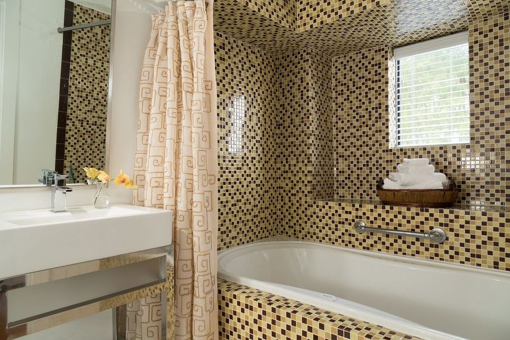 Black Dolphin Inn | Official Website, Best Rates | 916 S Riverside ...